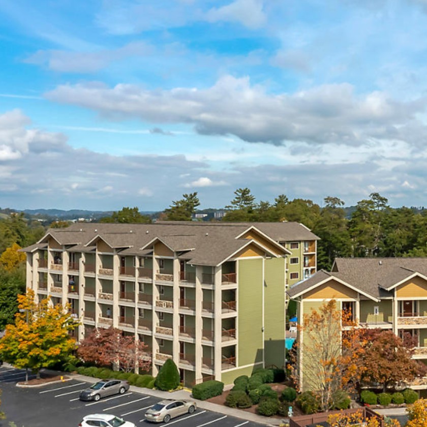Laurel Crest Resort - Condos and Resorts in Pigeon Forge - Pigeon Forge ...