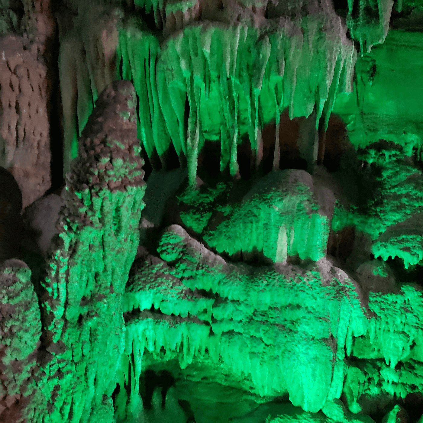 9 Breathtaking Caves In Pigeon Forge Worth Exploring